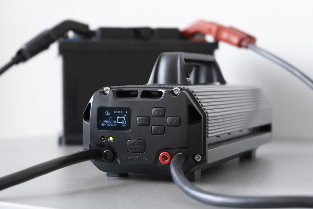 POWER CHARGER · Pandora